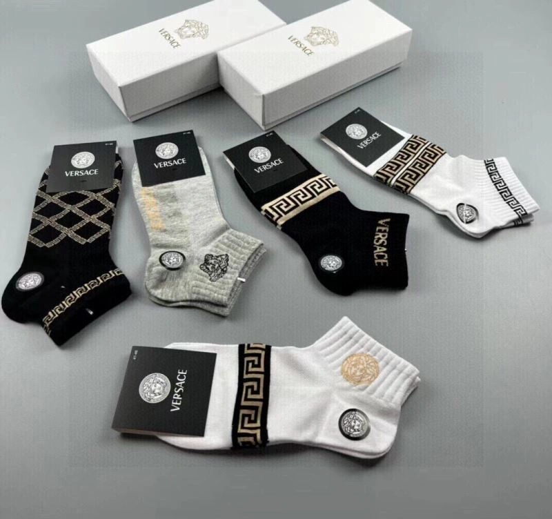 Affordable Versace Socks