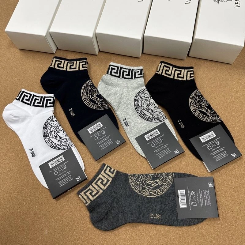 Low-cost Versace Socks