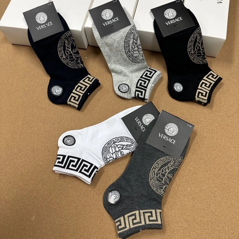 Low-cost Versace Socks