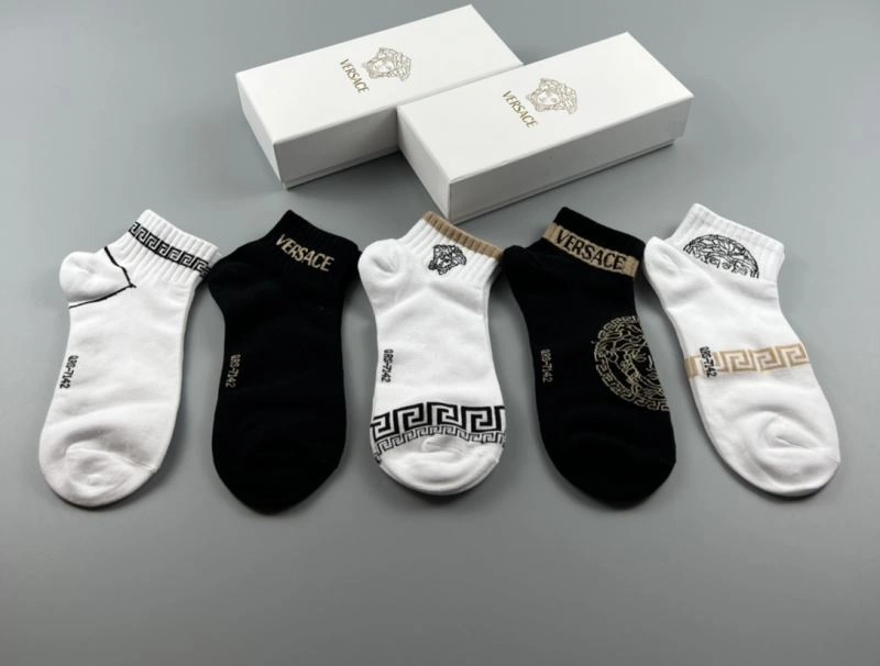 Low-cost Versace Socks
