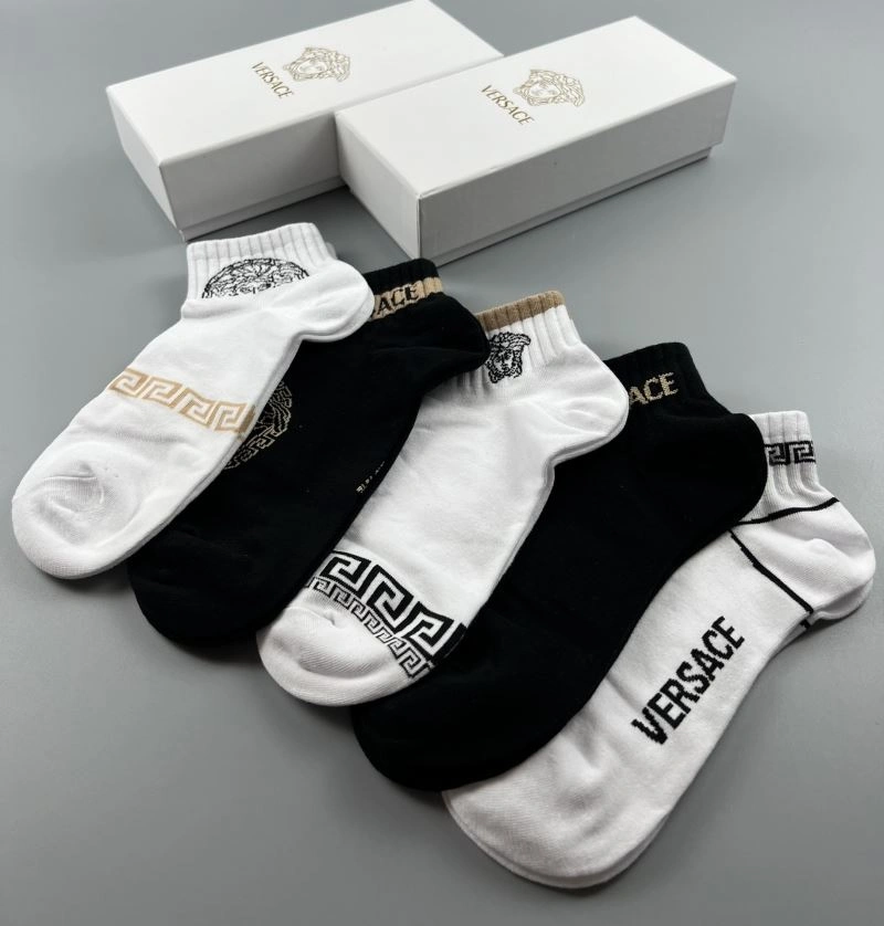 Low-cost Versace Socks