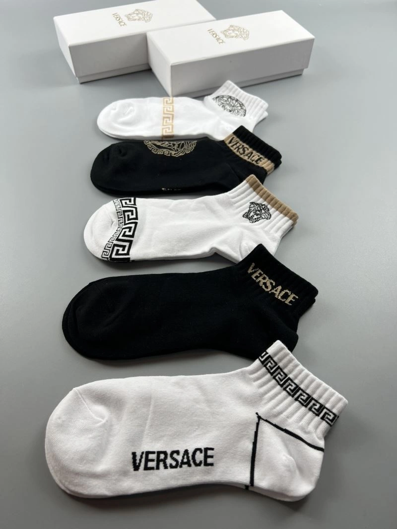 Low-cost Versace Socks