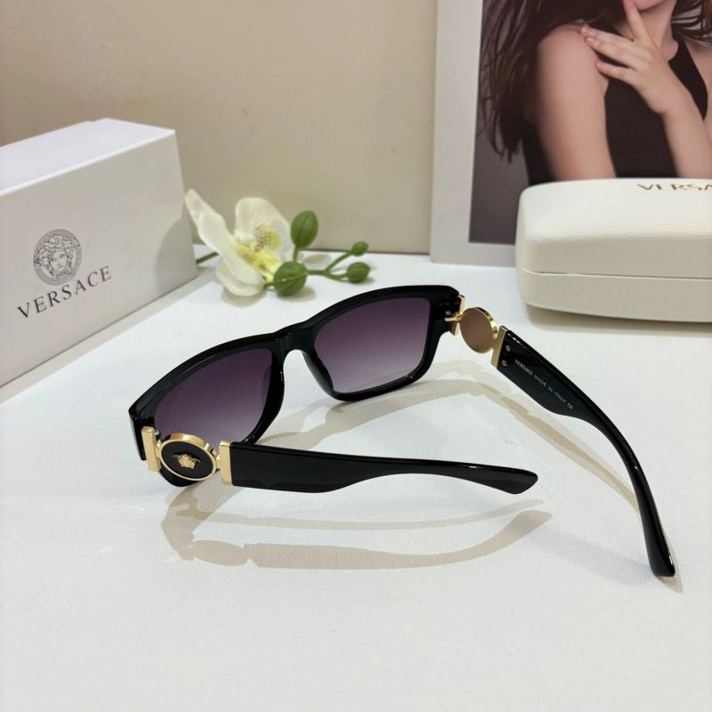 Cut-rate Versace Sunglasses