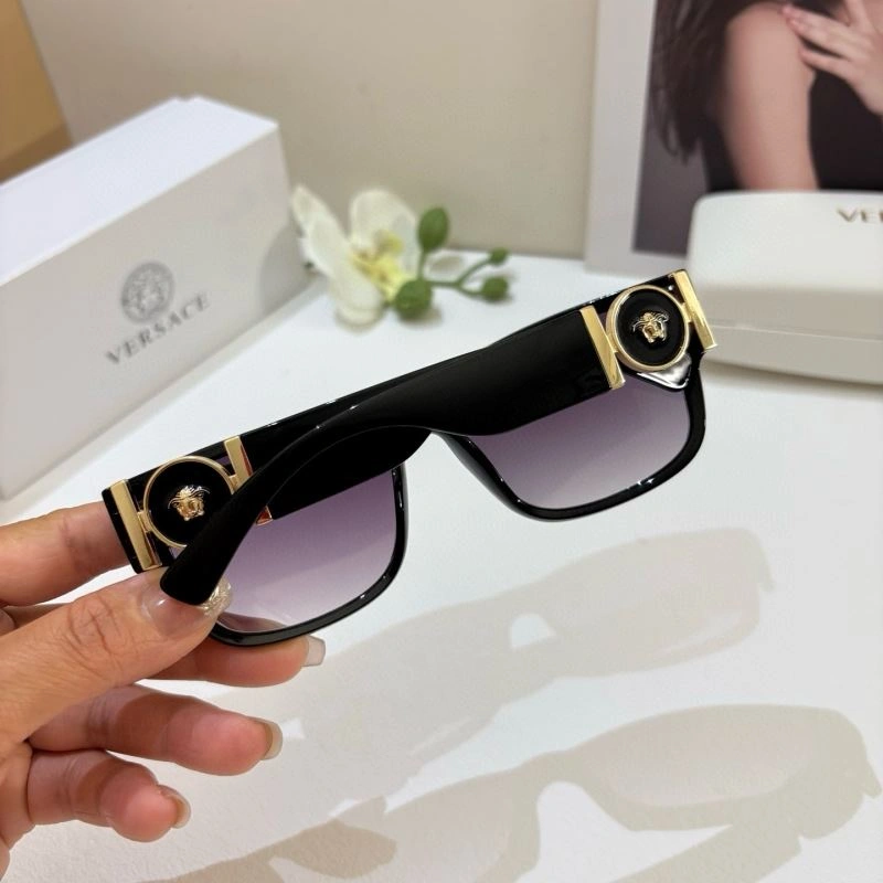 Cut-rate Versace Sunglasses