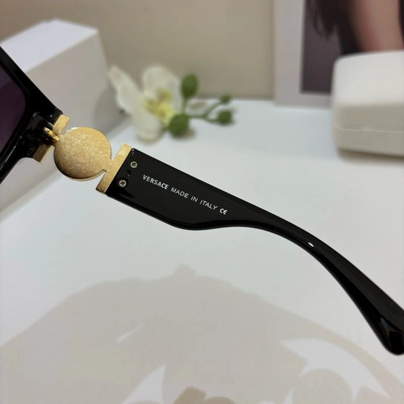 Cut-rate Versace Sunglasses