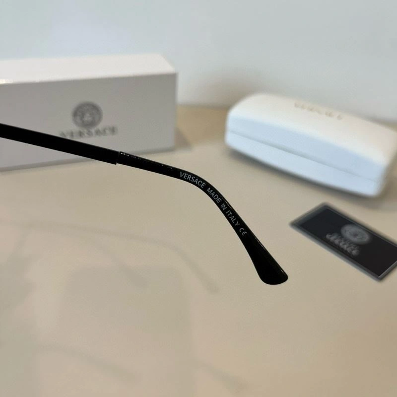 Top mirror Versace Sunglasses