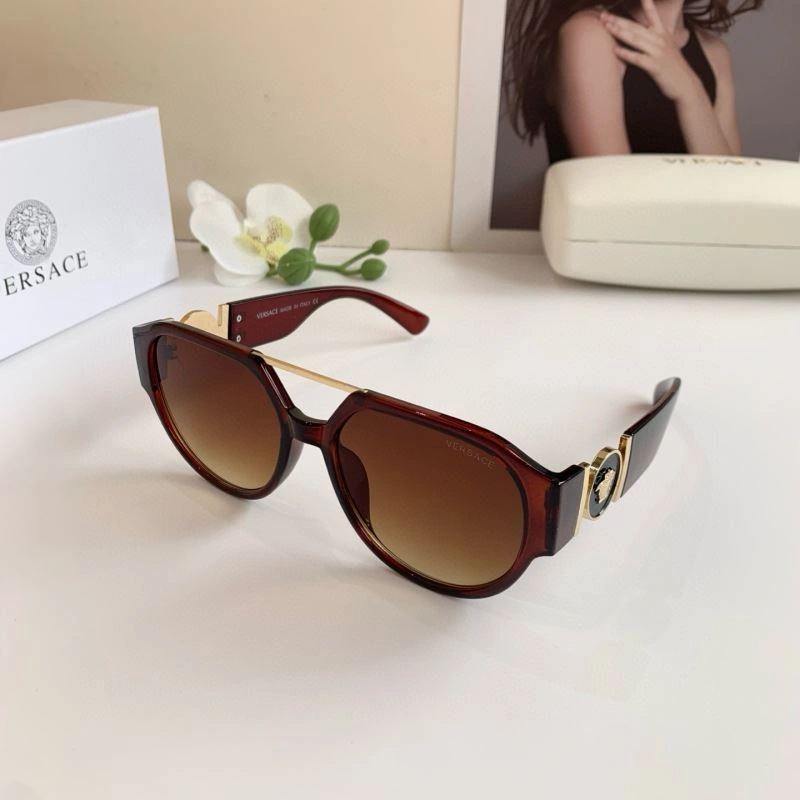 Accurate model Versace Sunglasses