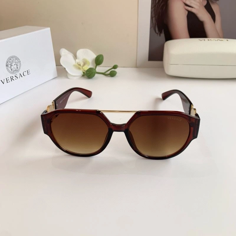 Accurate model Versace Sunglasses