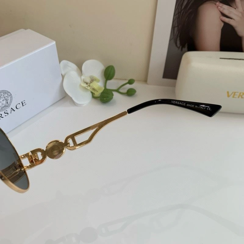 Top mirror Versace Sunglasses