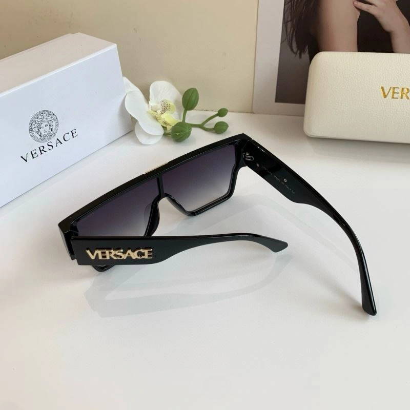 Indistinguishable Versace Sunglasses