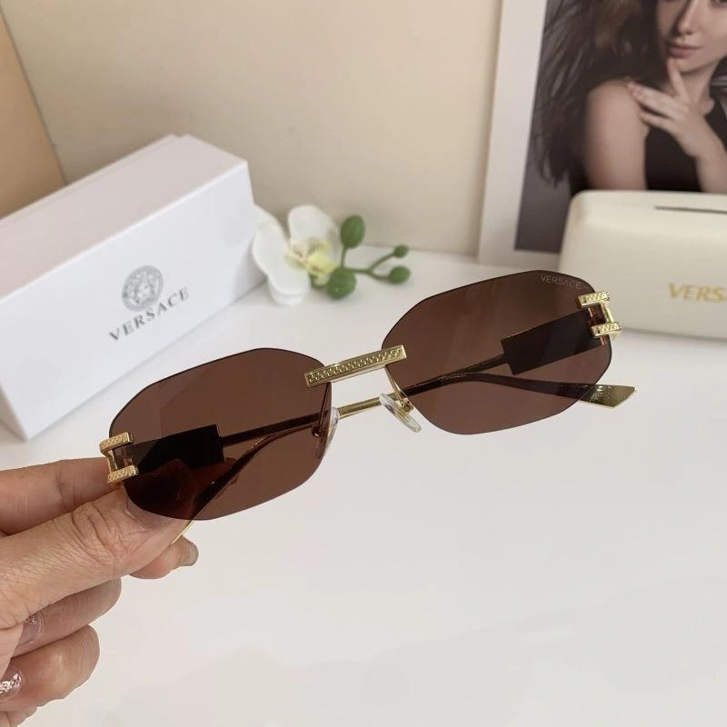 Exact replica Versace Sunglasses