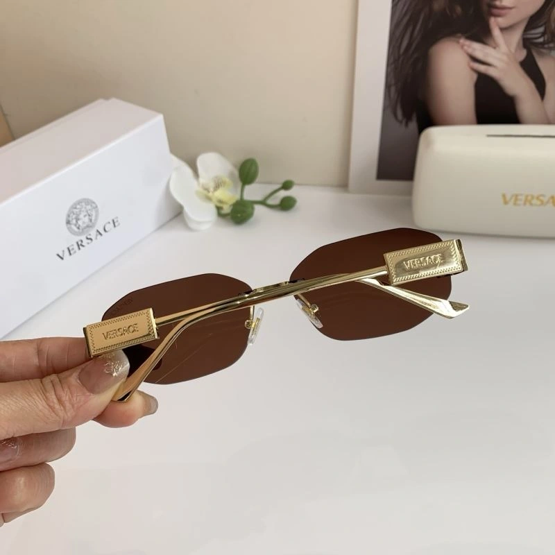 Exact replica Versace Sunglasses