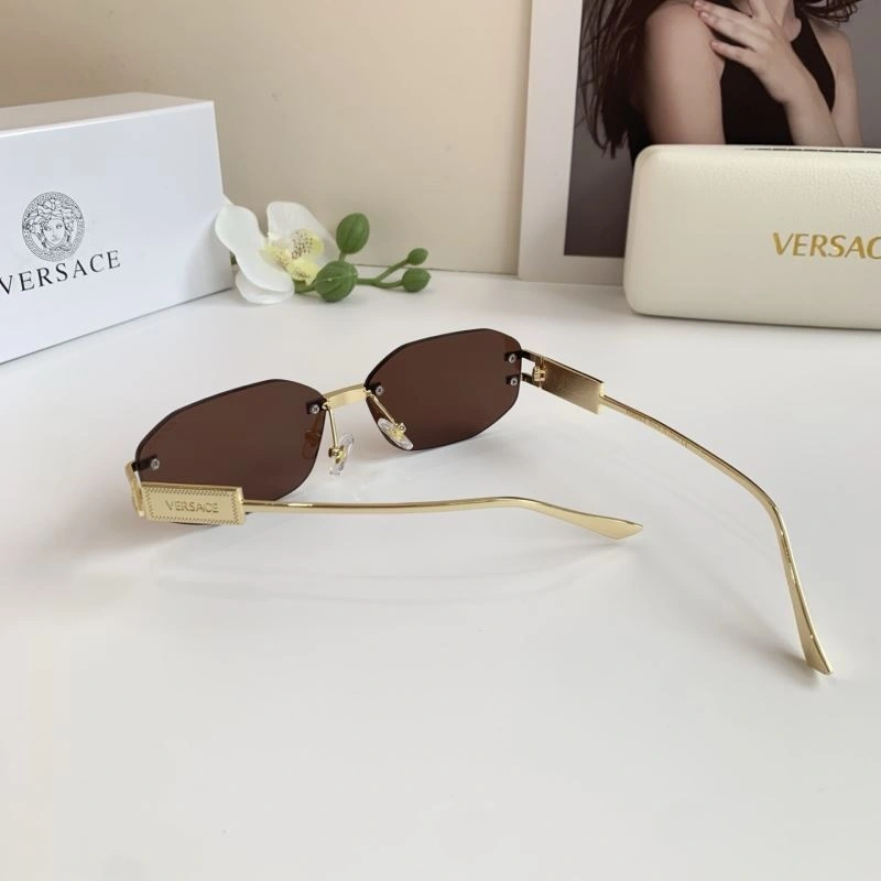 Exact replica Versace Sunglasses