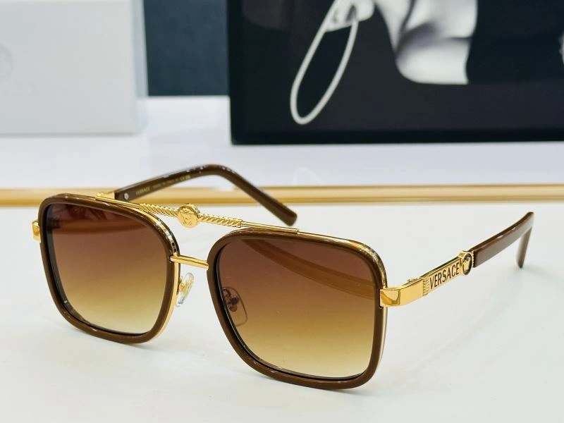 Accurate model Versace Sunglasses