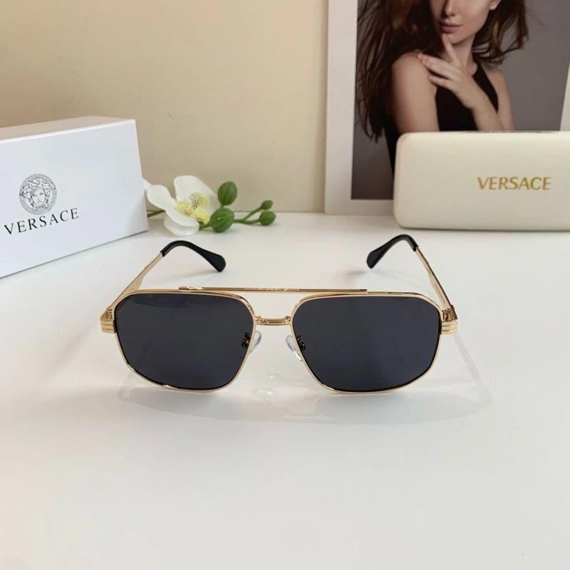 Precise copy Versace Sunglasses