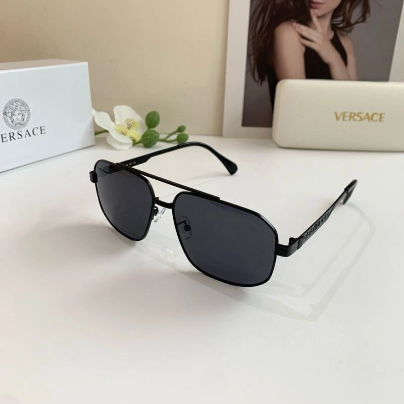 Low-cost Versace Sunglasses