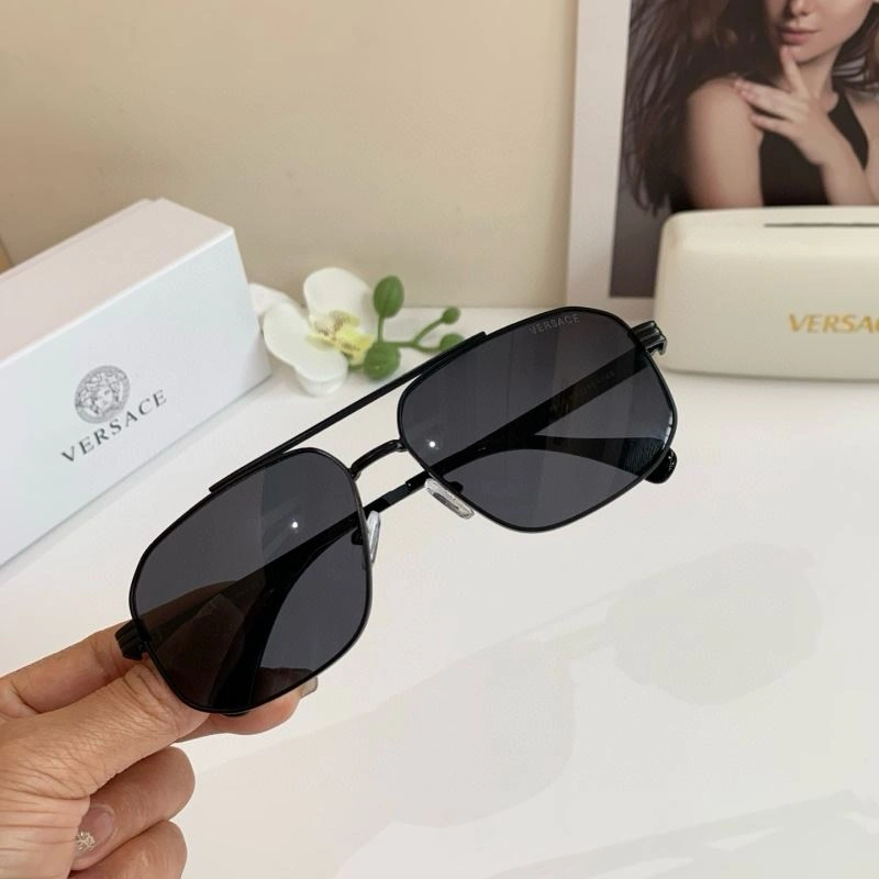Low-cost Versace Sunglasses