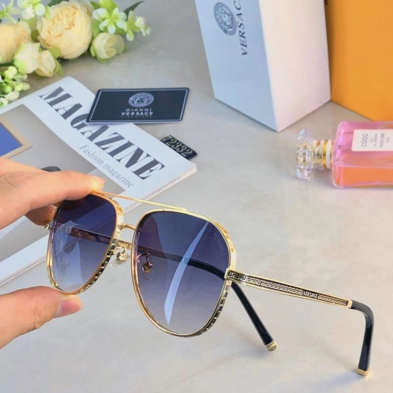 Low-cost Versace Sunglasses