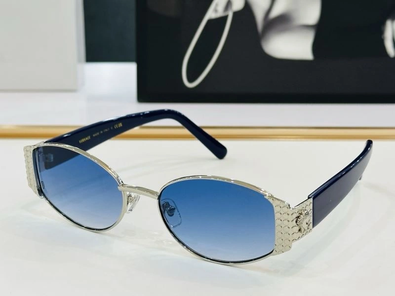 Accurate model Versace Sunglasses
