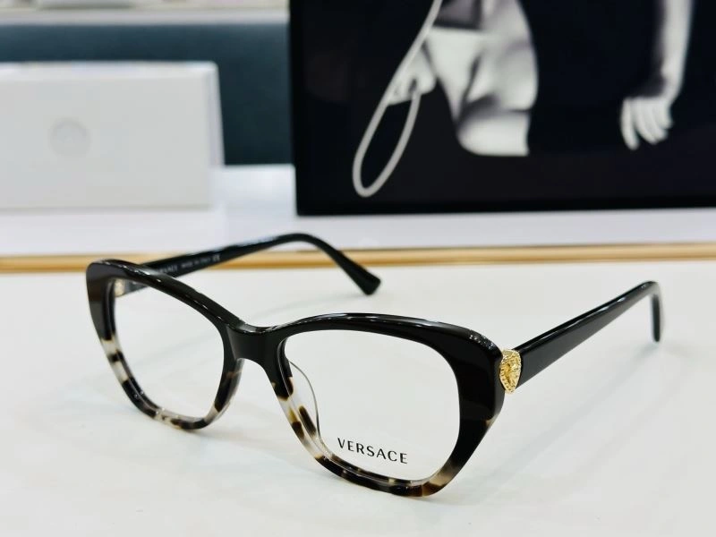 Accurate model Versace Sunglasses