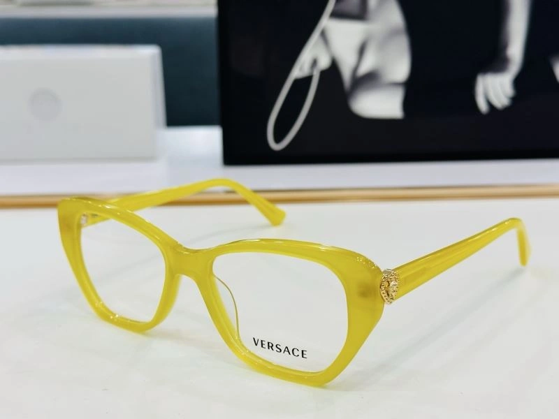 Accurate model Versace Sunglasses