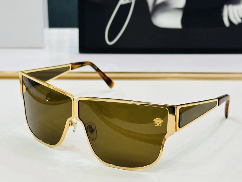 Top mirror Versace Sunglasses
