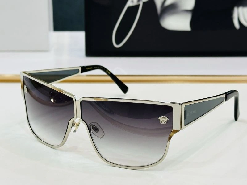 Top mirror Versace Sunglasses