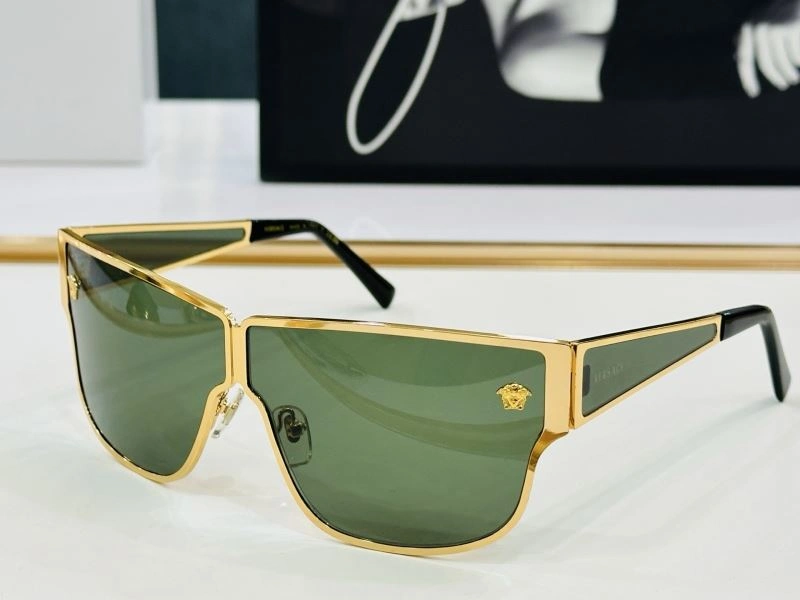 Top mirror Versace Sunglasses