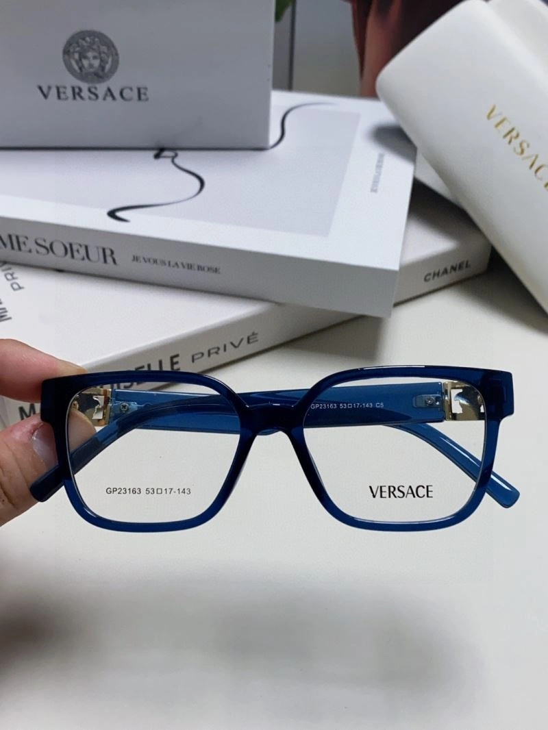 Accurate model Versace Sunglasses