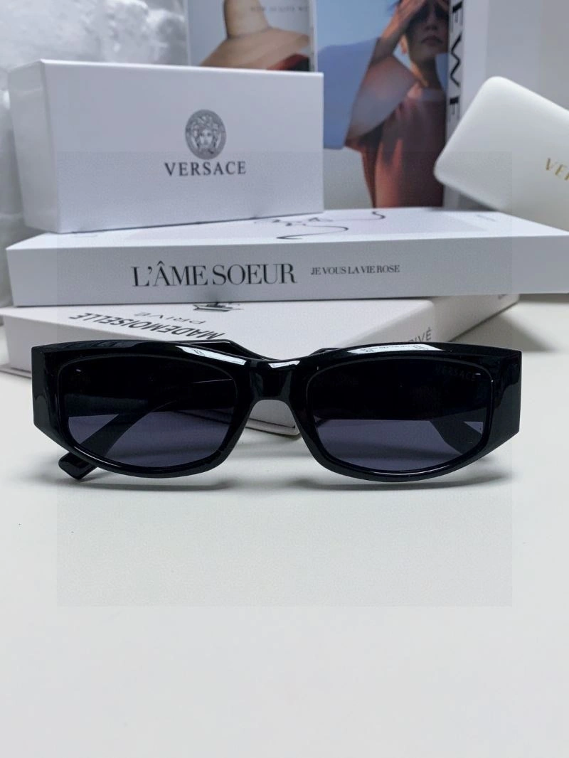 Top mirror Versace Sunglasses