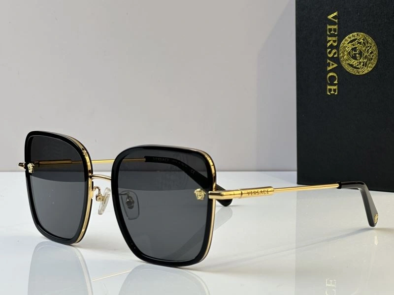 Top mirror Versace Sunglasses