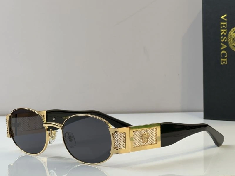 Exact replica Versace Sunglasses