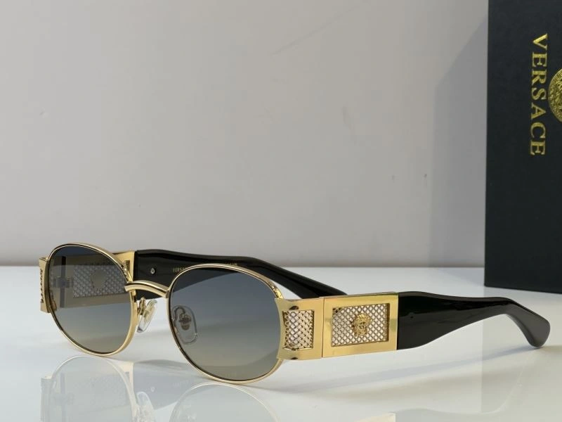 Exact replica Versace Sunglasses