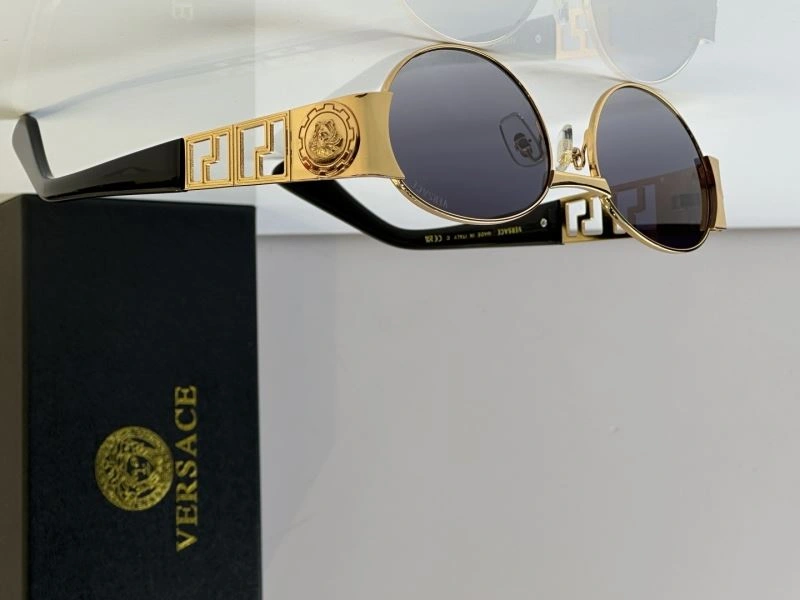 Top mirror Versace Sunglasses