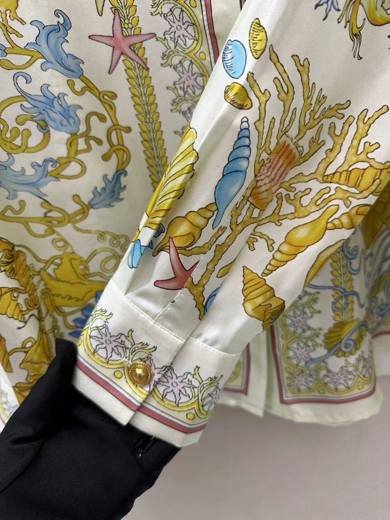 Precise copy Versace Sunscreen Jacket