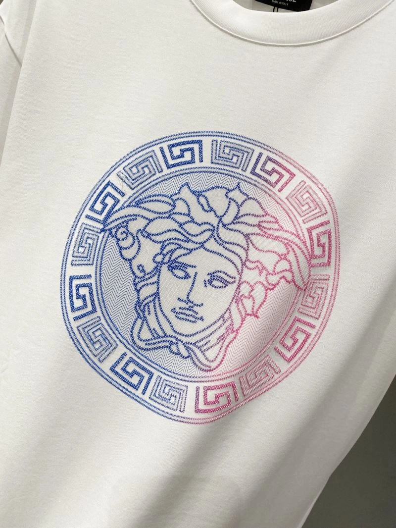 Cut-rate Versace T-Shirts