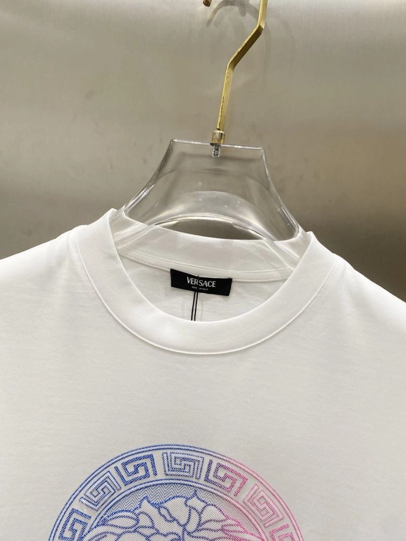 Cut-rate Versace T-Shirts