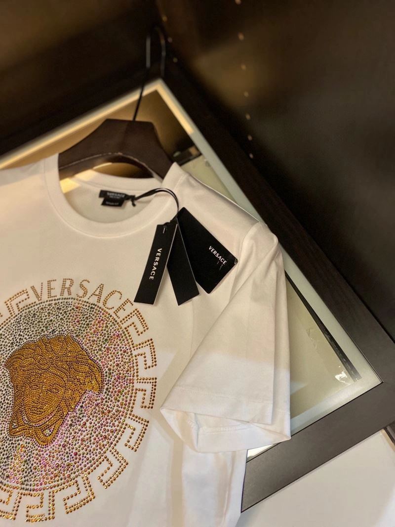 Accurate model Versace T-Shirts