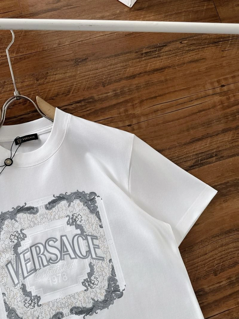 Economical Versace T-Shirts
