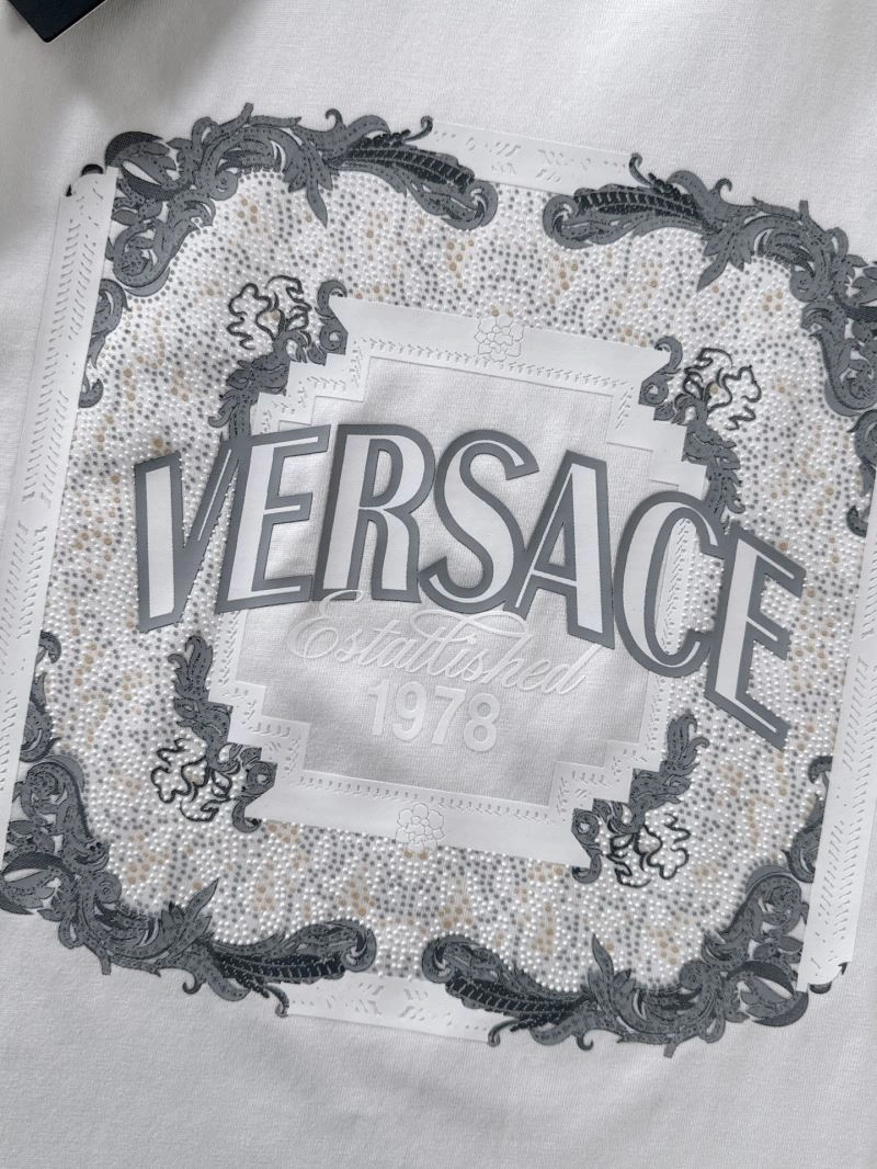 Economical Versace T-Shirts