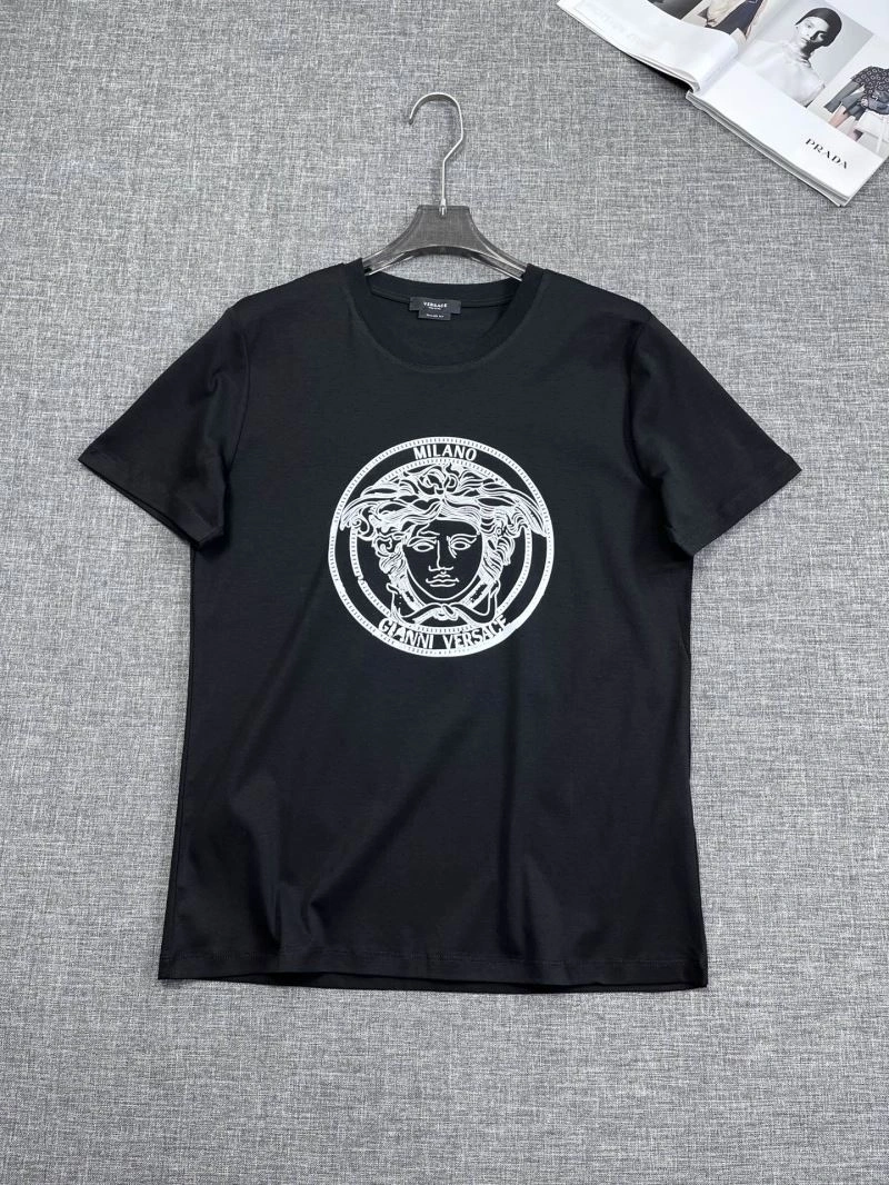 Bargain Versace T-Shirts