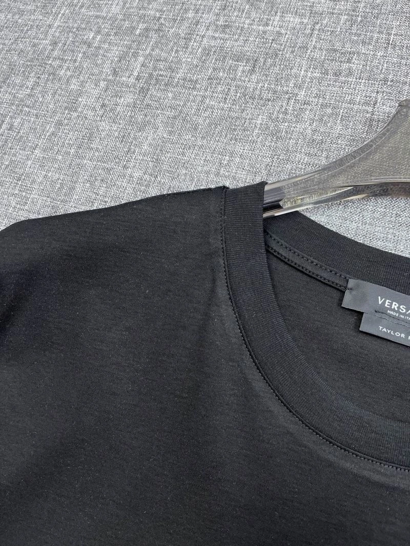 Bargain Versace T-Shirts