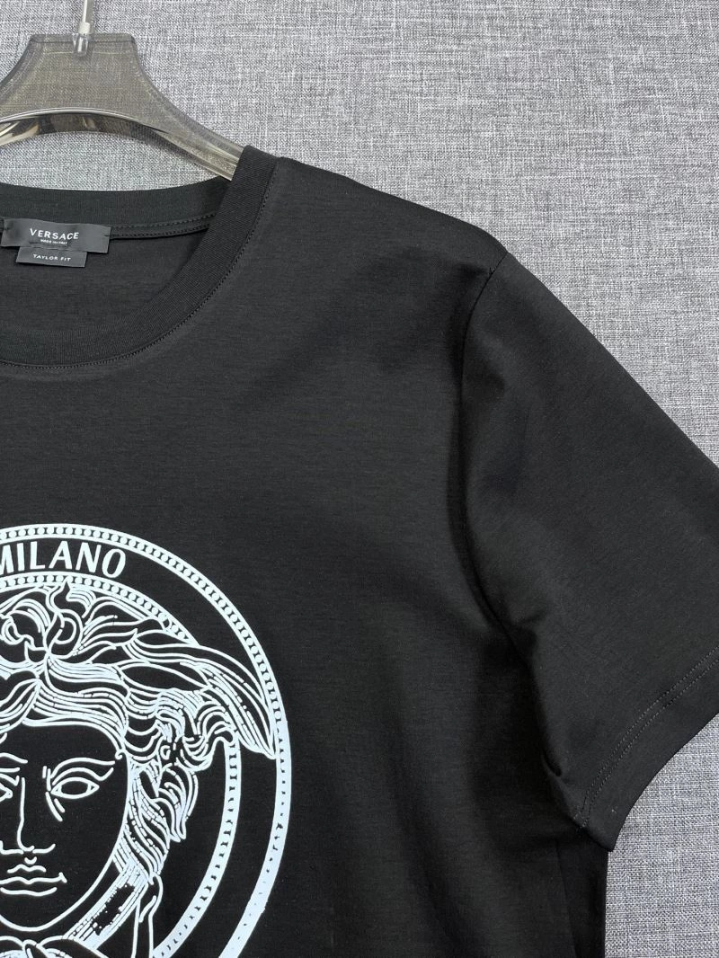Bargain Versace T-Shirts