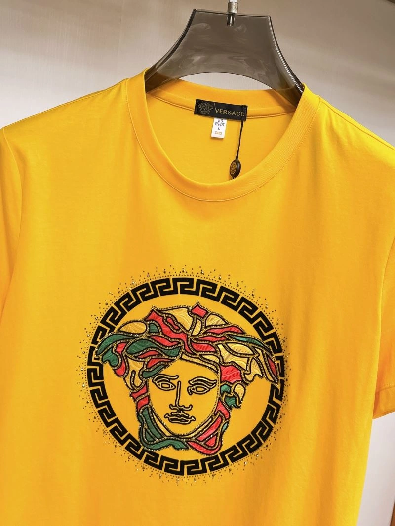 Top match Versace T-Shirts