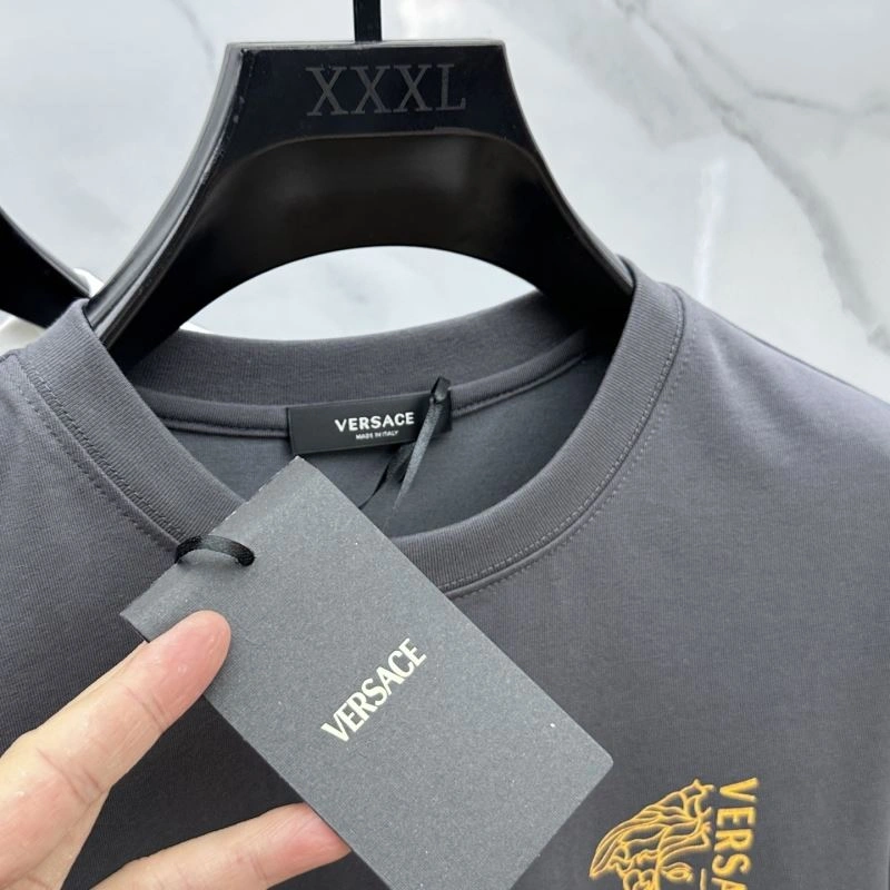 Bargain Versace T-Shirts