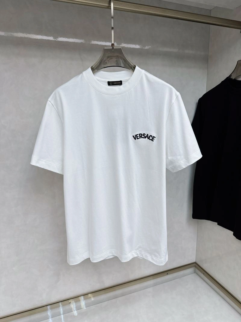 Bargain Versace T-Shirts