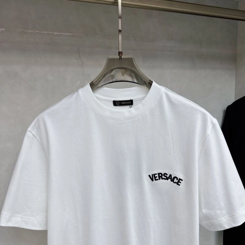 Bargain Versace T-Shirts