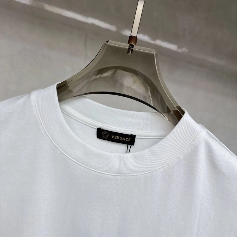 Bargain Versace T-Shirts