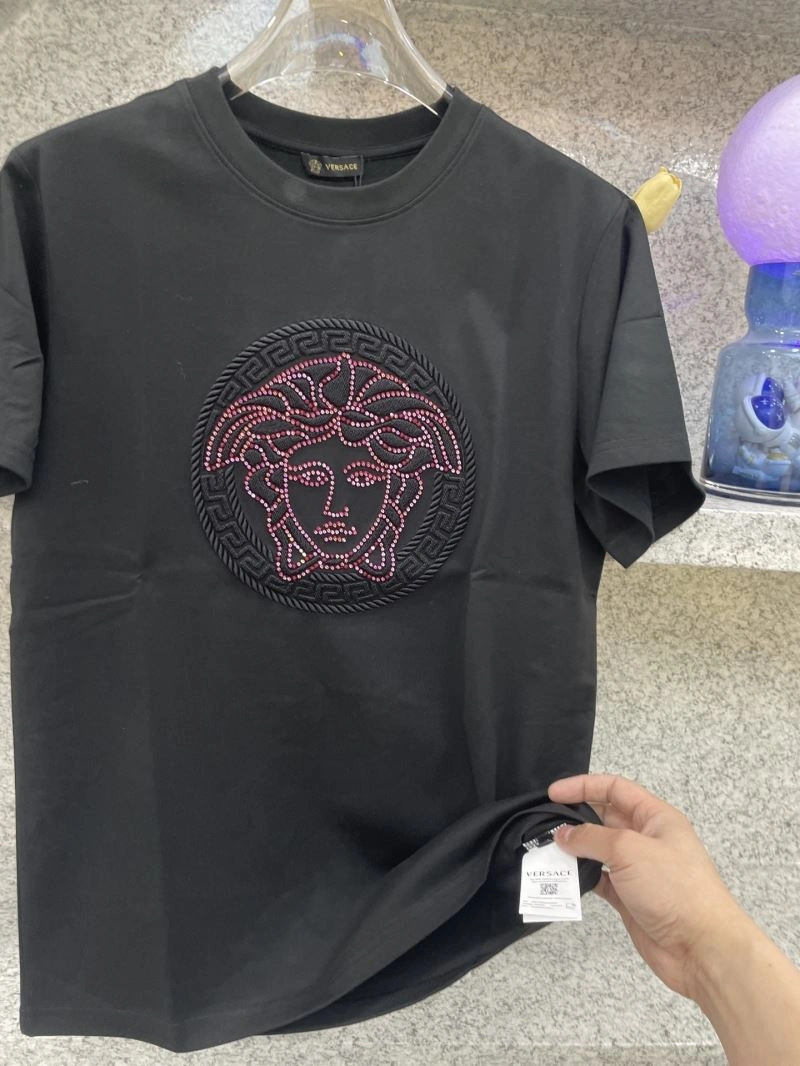 Inexpensive Versace T-Shirts