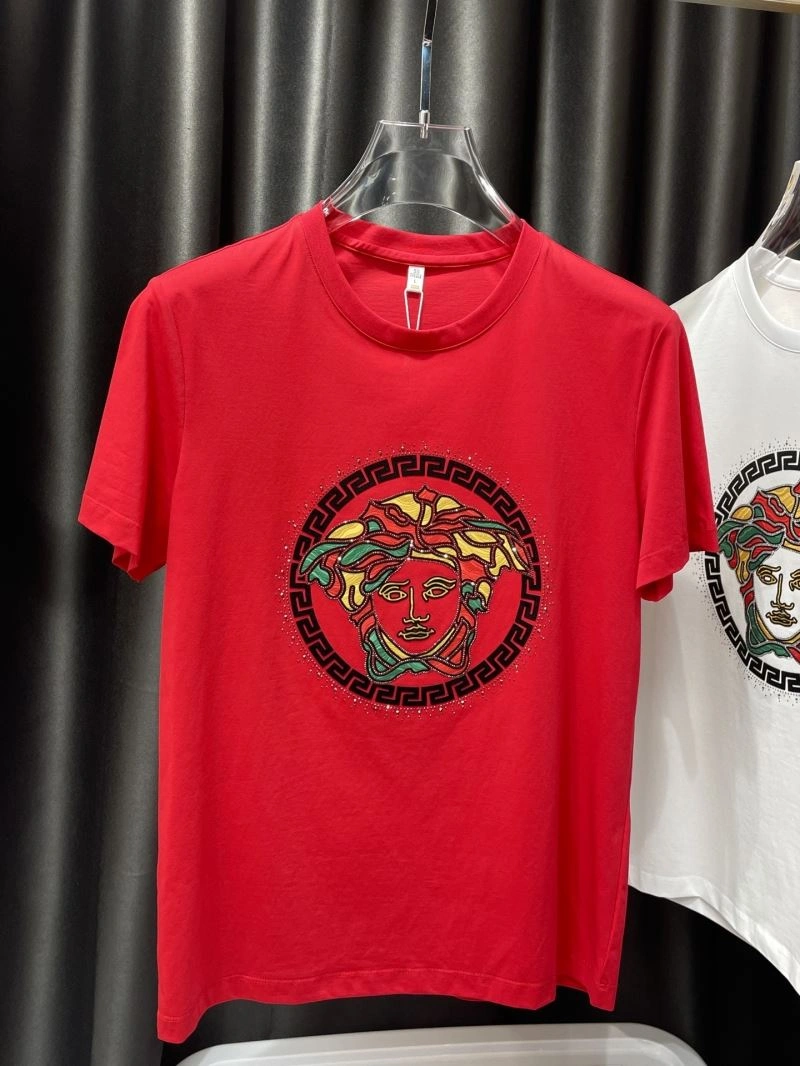 Cut-rate Versace T-Shirts
